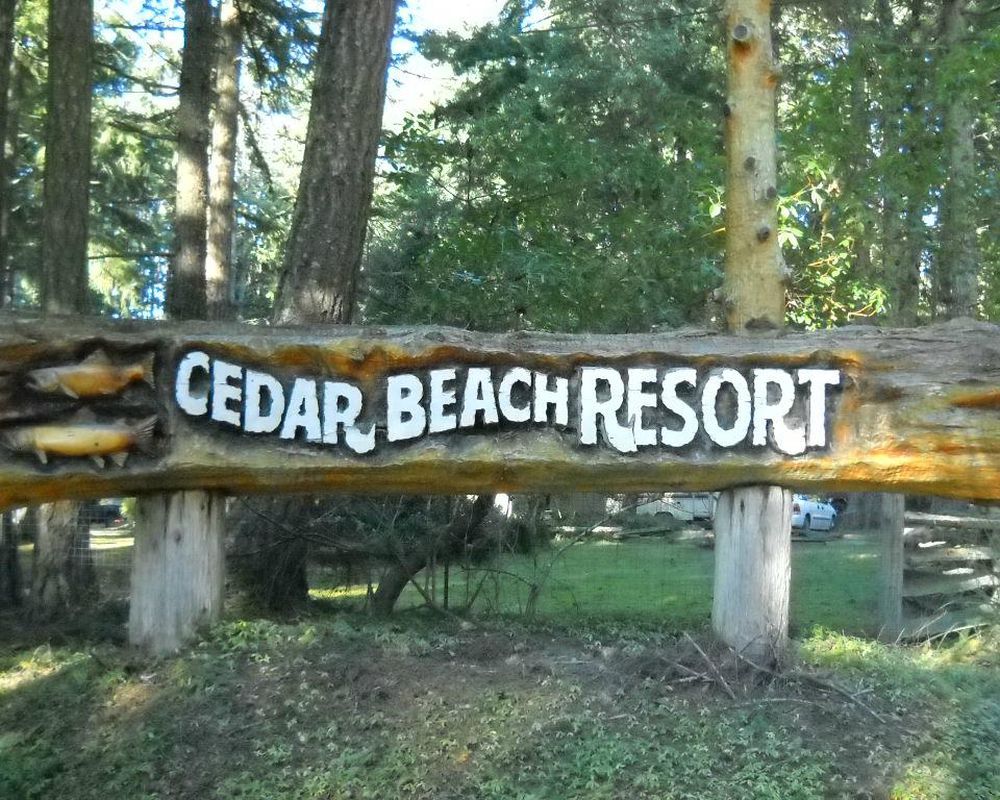 Cedar Beach Resort | Super, Natural BC